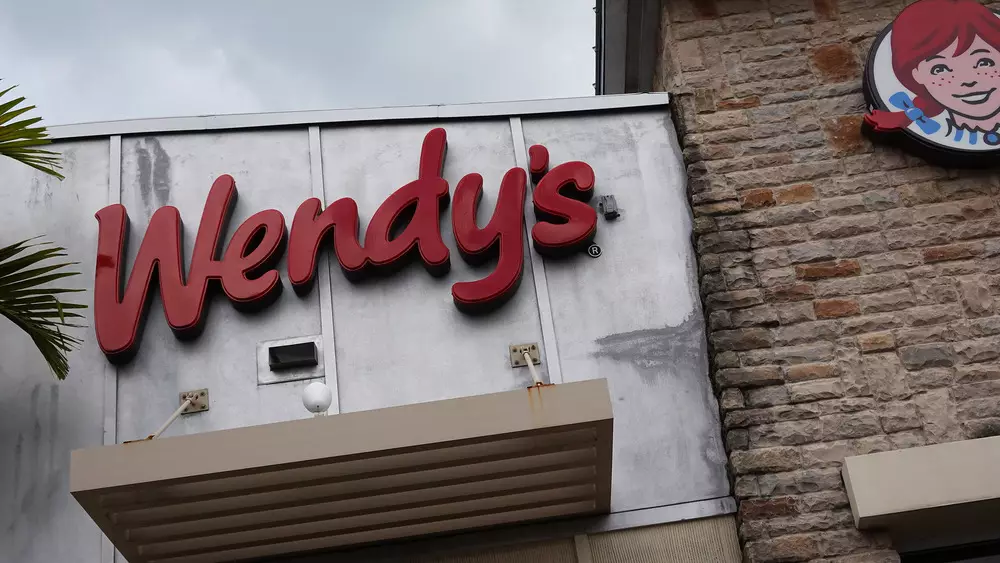 Fuera de una tienda de Wendy's