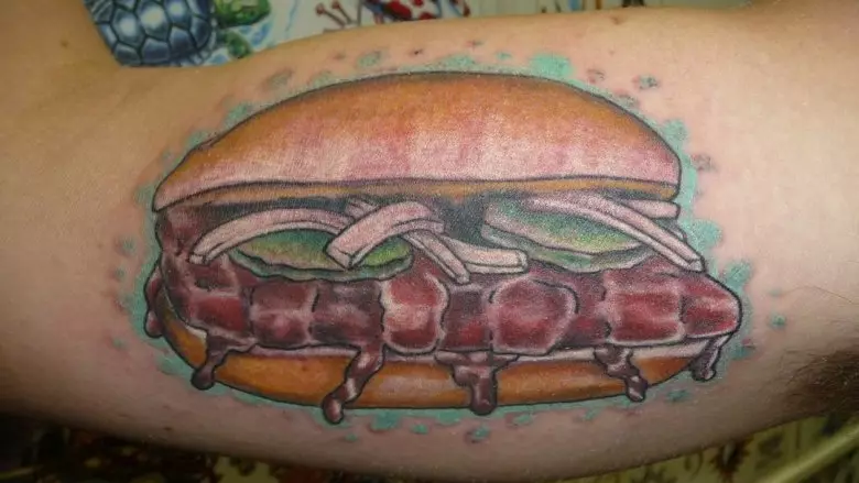 Fast Food Tattoos Anoratidza Chikafu Rudo Ndechechokwadi 2103_2