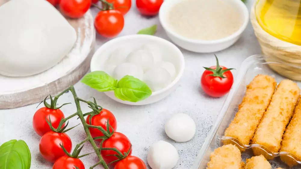 Deep-fried caprese