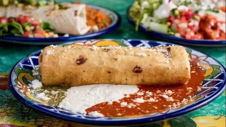 el charro café बाट chimichanga