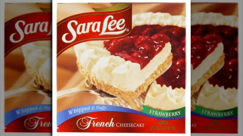 Ngwugwu Sara Lee cheesecake French na strawberry
