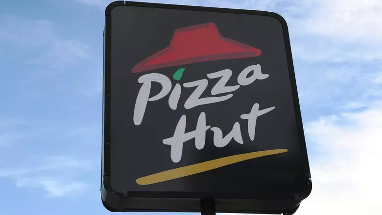 Pizza Hut restorāna zīme