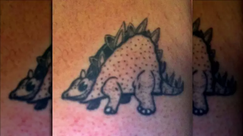 Ang tattoo ni Duff Goldman nga 'Tacosaurus'