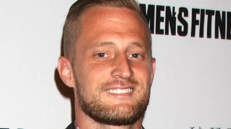 Michael Voltaggio sorrindo em evento