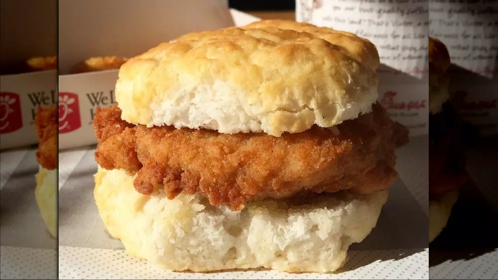 Inkoko-fil-A biscuit