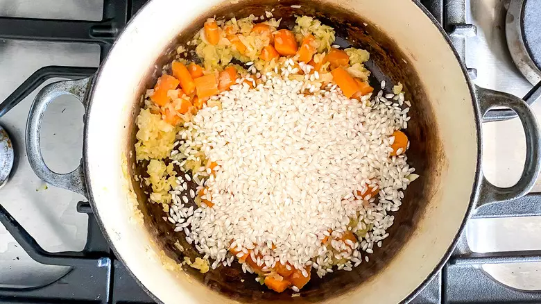 भाँडो मा कागती चावल सूप