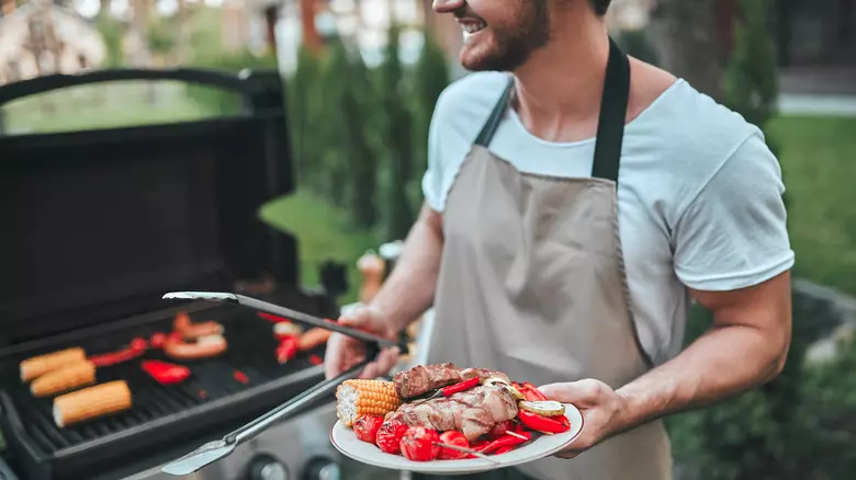 Carne la grătar