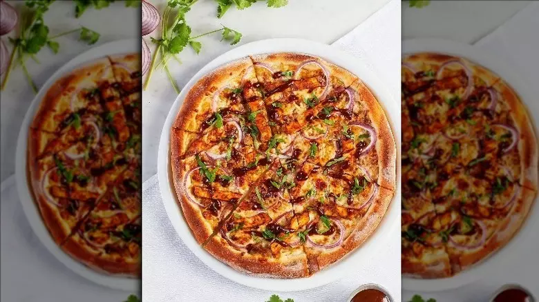 Az eredeti BBQ Chicken Pizza a kaliforniai pizzakonyhából