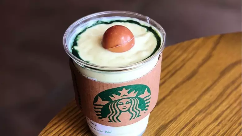 “Starbucks Avokado” garylan “Frappuccino”