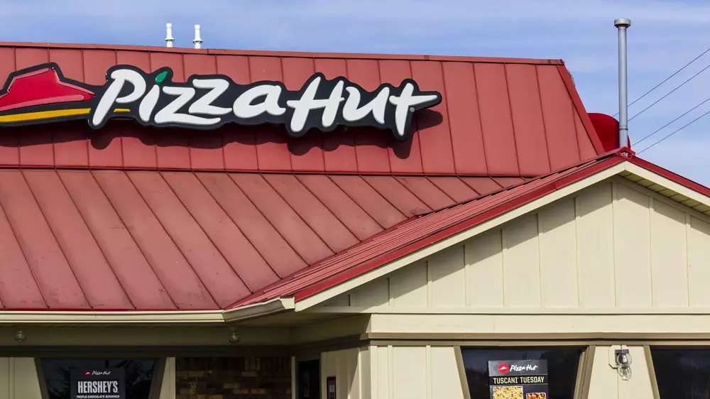 Pizza Hut, iconic denga dzvuku