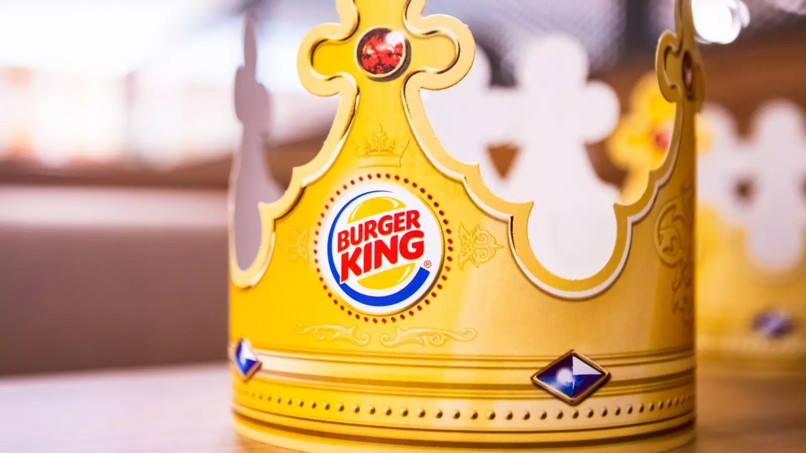 TikTok je zadivljen ovim videom za kuhanje piletine zaposlenika Burger Kinga