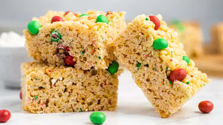 Χριστουγεννιάτικο ρύζι Krispie Treats