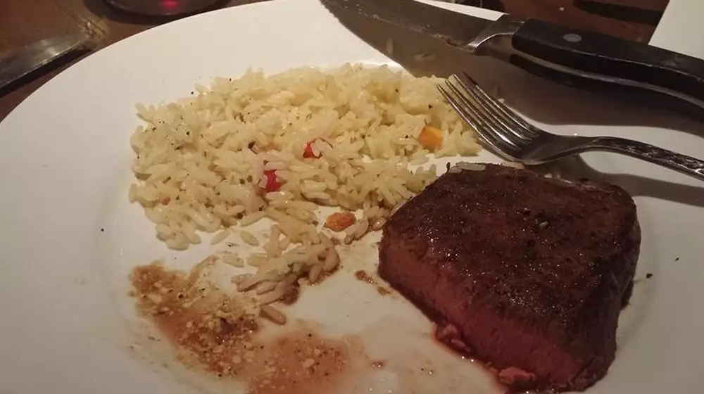 LongHorn Steakhouse Pilaf me oriz të kalitur