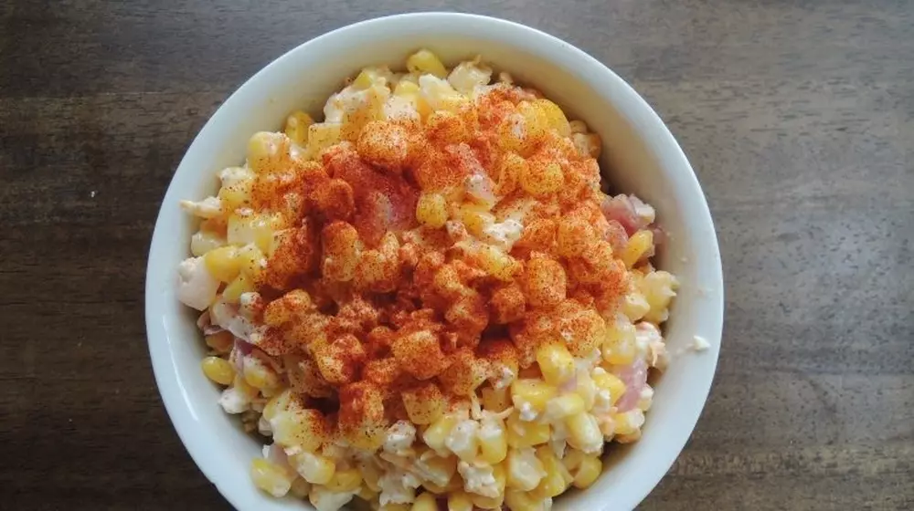 Mexican street corn isaladi