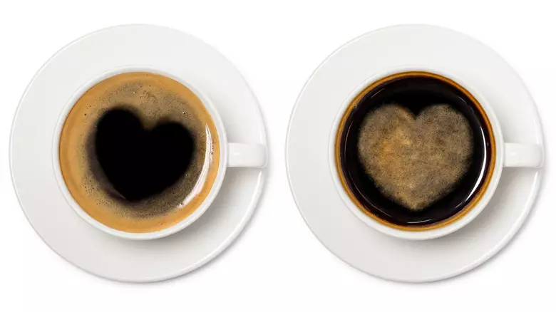 tasses de cafè amb cors