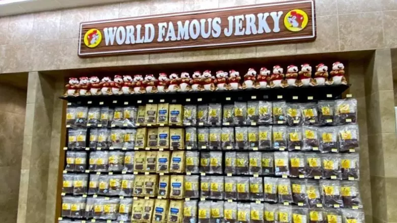 Wall of World Famous Jerky ku Buc-ee's