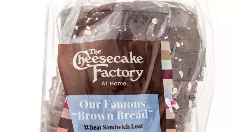 Cheesecake Factory brunt brød