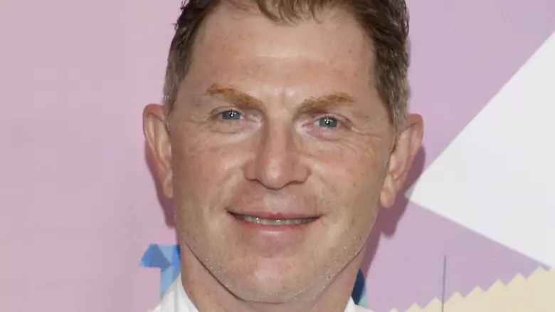 Bobby Flay lächelt