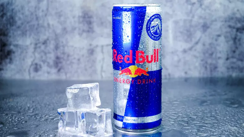 Банка Red Bull