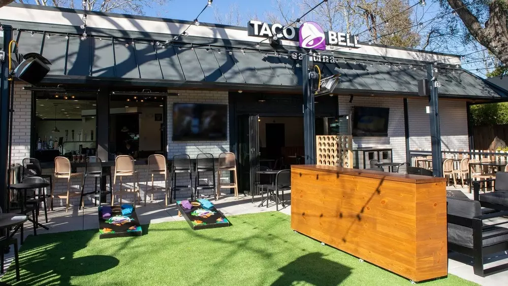 Taco Bell Cantina ទទេ