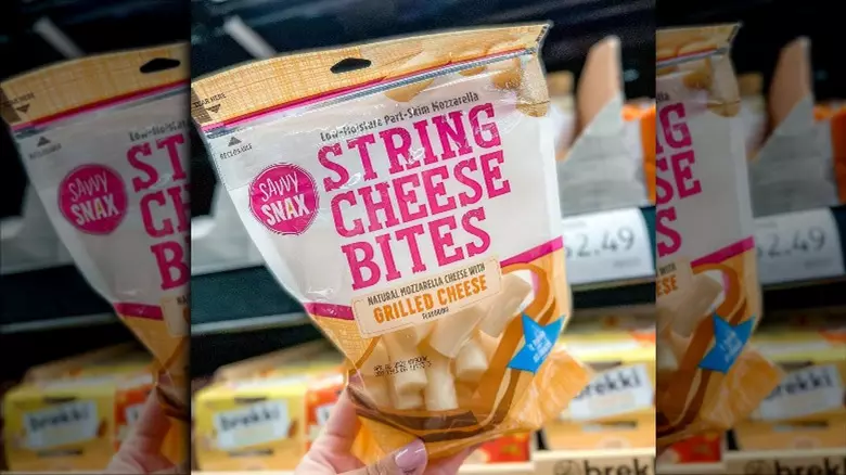 Aldi grilled kéju flavored string kéju bites