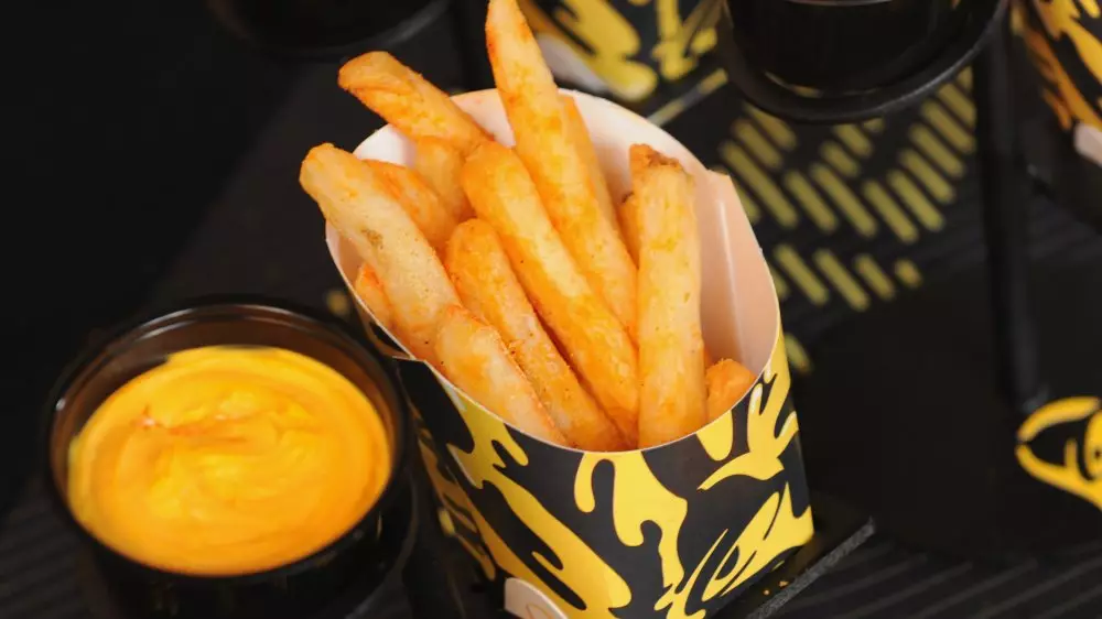 Taco Bell's Nacho Fries ịtụ na cheese ihendori