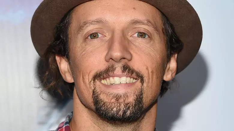 Jason Mraz ញញឹម