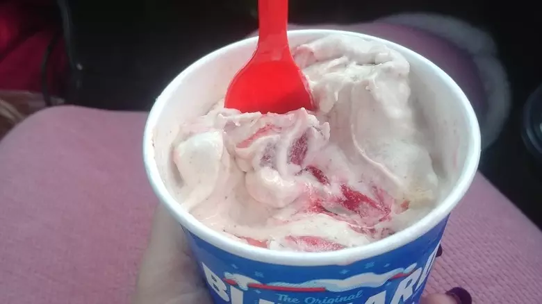 Шоҳии Ню Йорк Cheesecake Blizzard