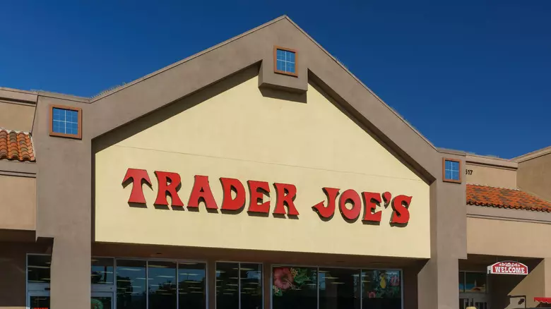 หน้าร้าน Trader Joe