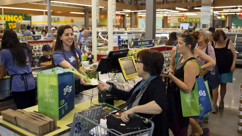 Clients que compren a Whole Foods