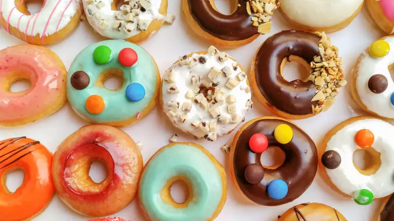 Феновете на Krispy Kreme няма да искат да пропуснат тази сделка за националния ден на поничките 24988_2