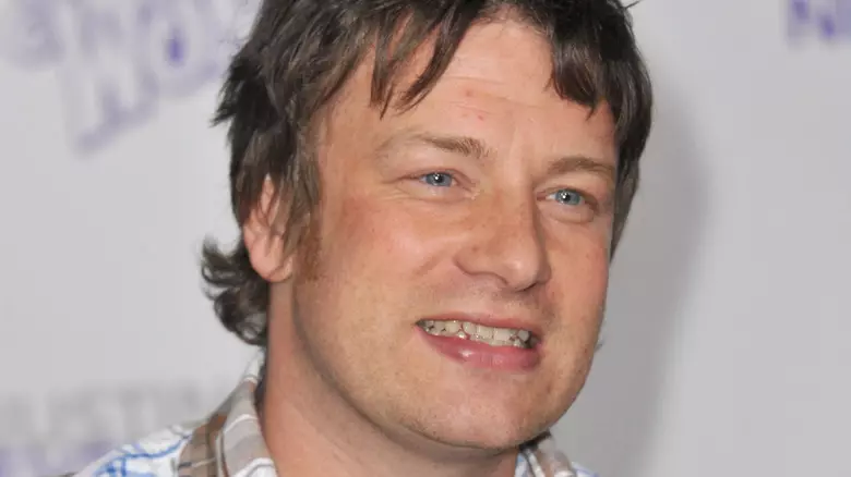 Jamie oliver hymyilee