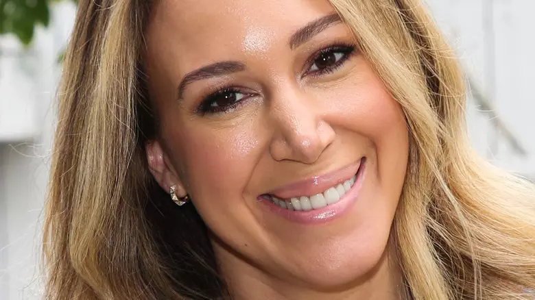 Haylie Duff sorrindo