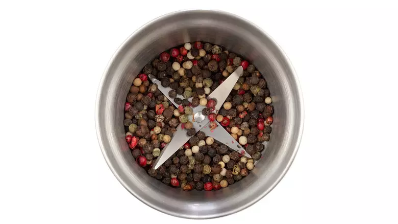 peppercorn mix mumagetsi spice grinder