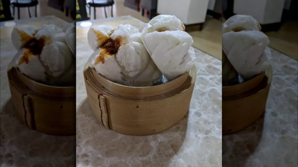 Steamed pork buns