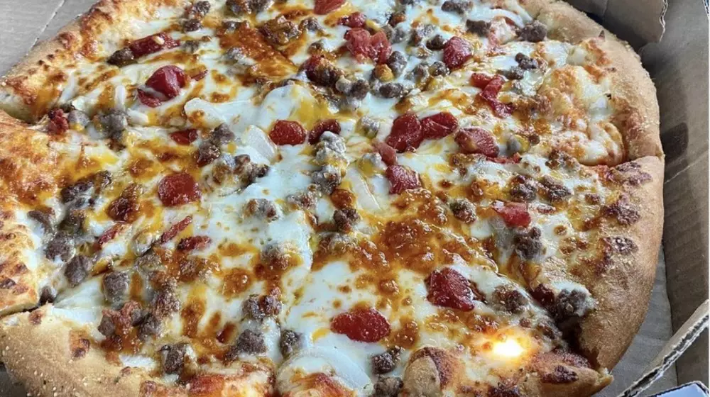 Dominos Cheeseburger-Pizza