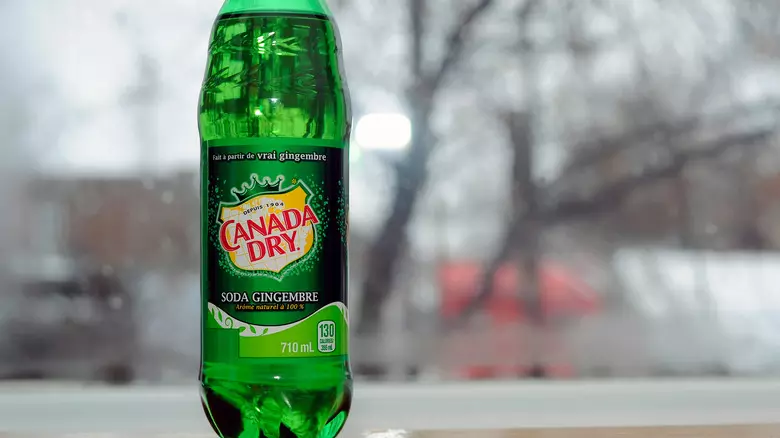 Ampolla de Canada Dry ginger ale