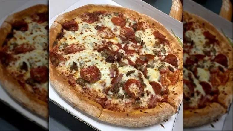 بيتزا اللحوم