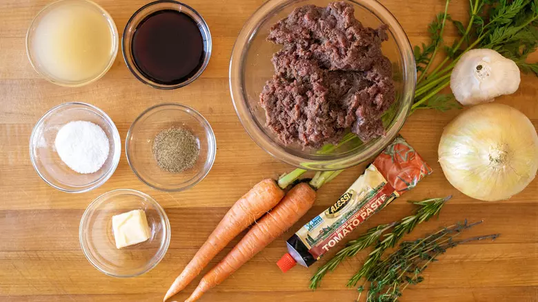 ingredienser til shepherd's pie