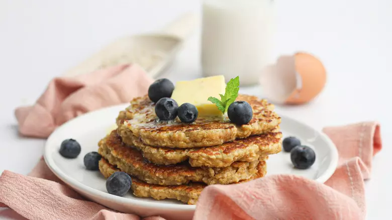 frësch oatmeal pancakes