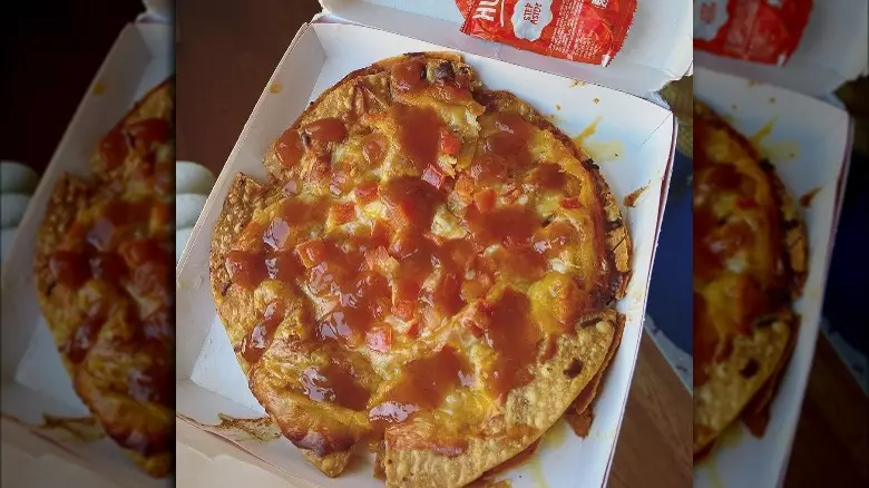 Pizza mexicană de la Taco Bell