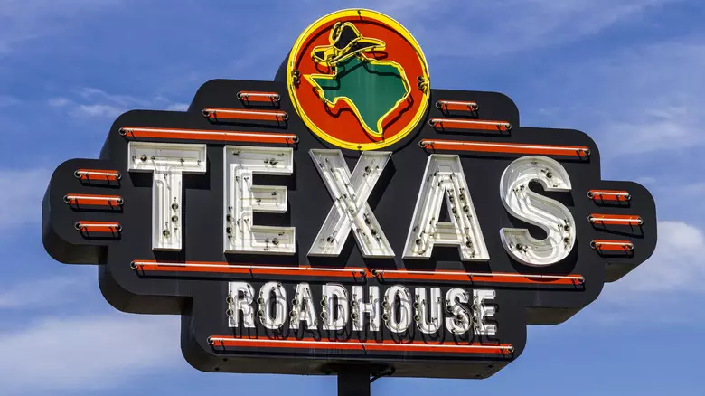 Texas Roadhouse ဆိုင်းဘုတ်