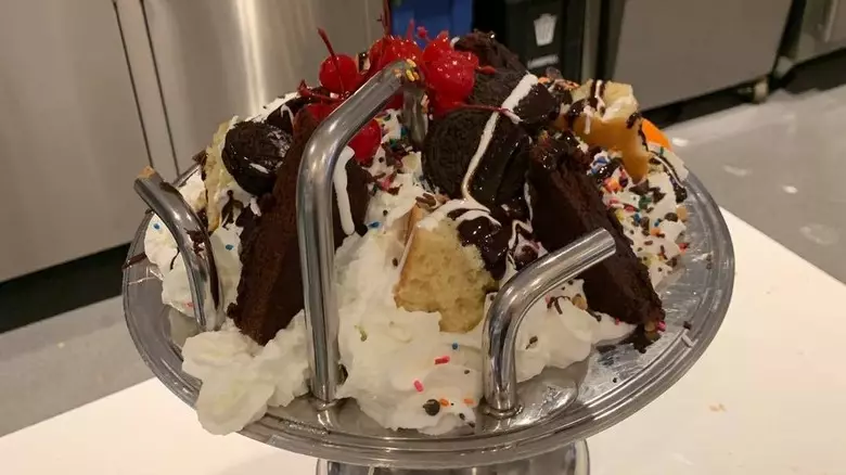 Disney World strendur og rjómaeldhúsvaskur sundae