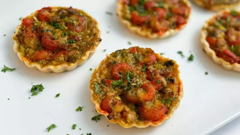 mini crawfish pies