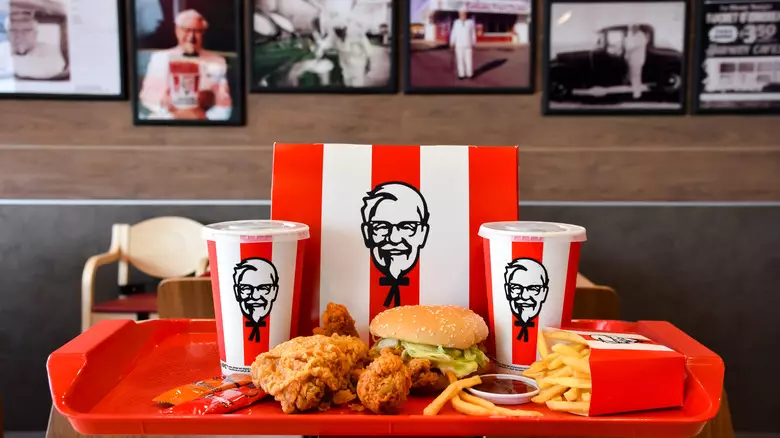 KFC рестораны тэмдэг