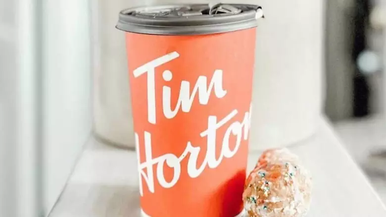 Tim Hortons pumpa tema