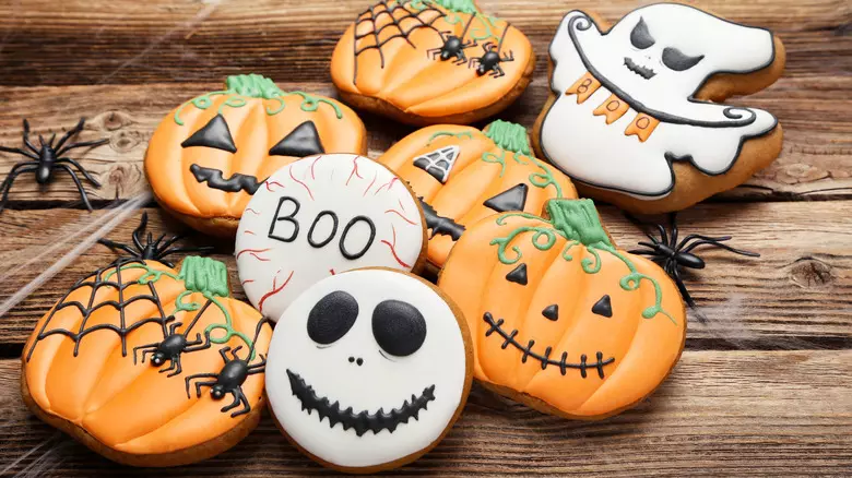 Halloween cookies lori igi tabili