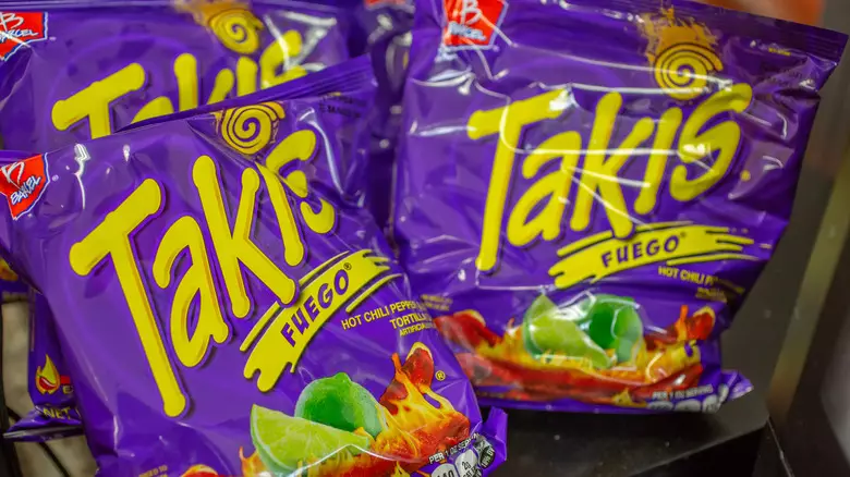 takis fuego