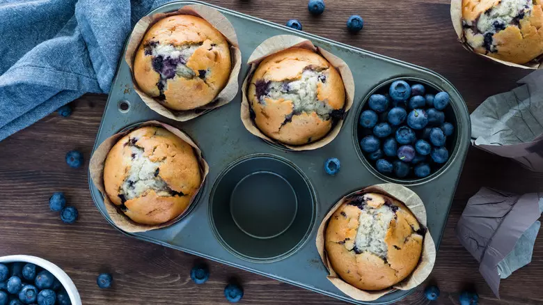 Blueberry muffins yn bakbak