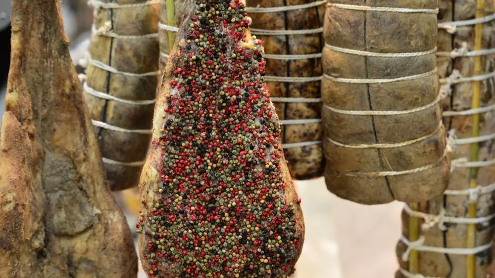 Pancetta curing